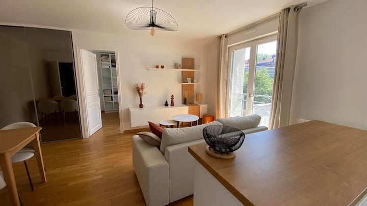 Beau T2 Avec Parking République - Beaux Arts - Lille