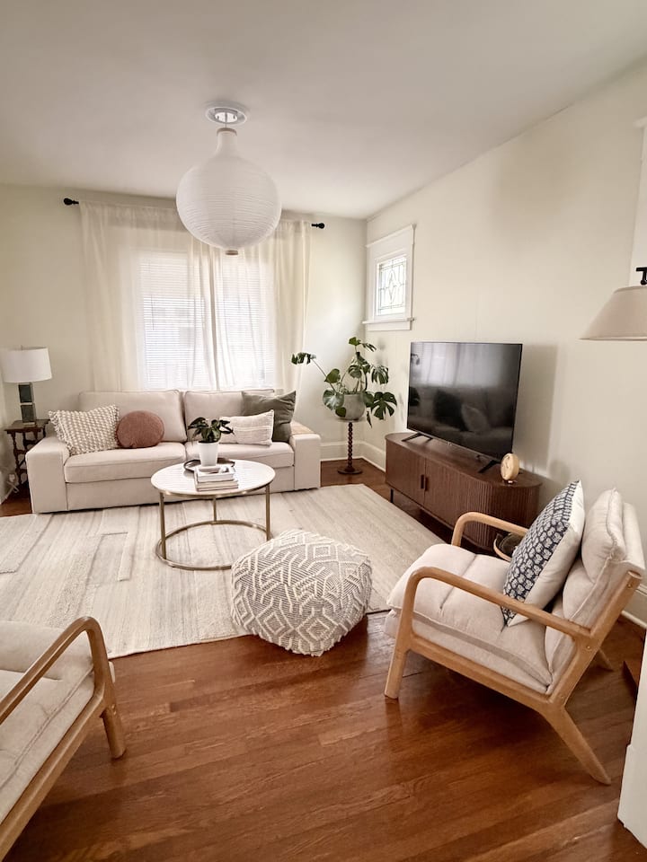 Stylish & Cozy 3br Retreat In Walkable Kenmore - Buffalo, NY