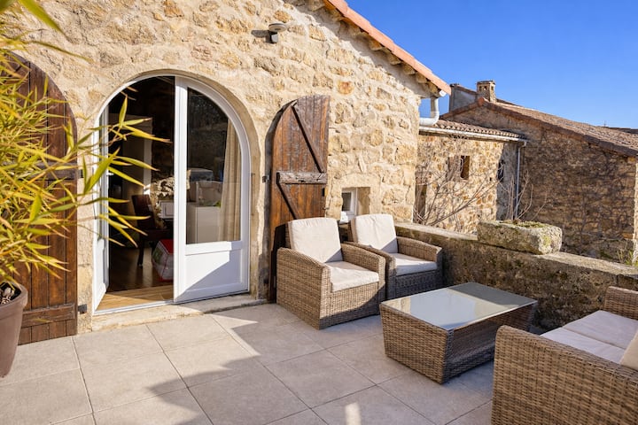 Charmant Studio Avec Terrasse – Piscine & Confort - Les Vans