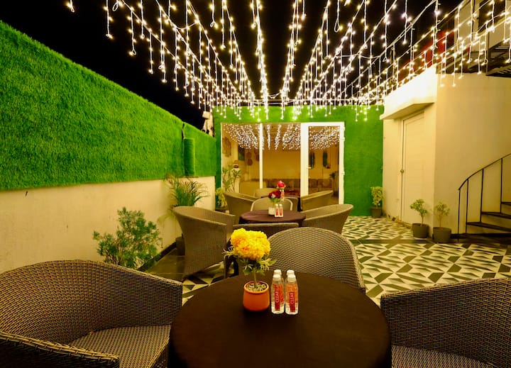 Terrace For Party With Ac + Private Floor (4 Room) - Gurugram