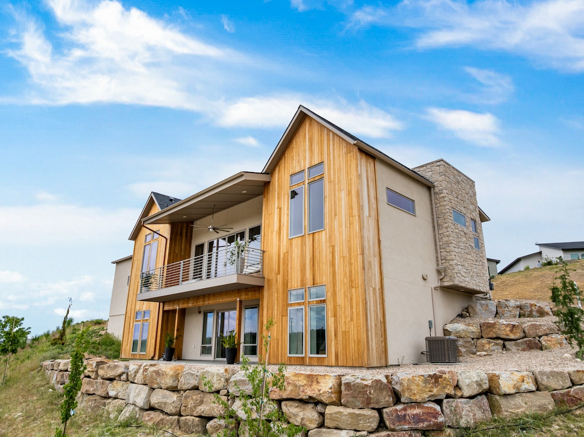 Maison de luxe à flanc de colline avec vue sur la vallée - Airbnb