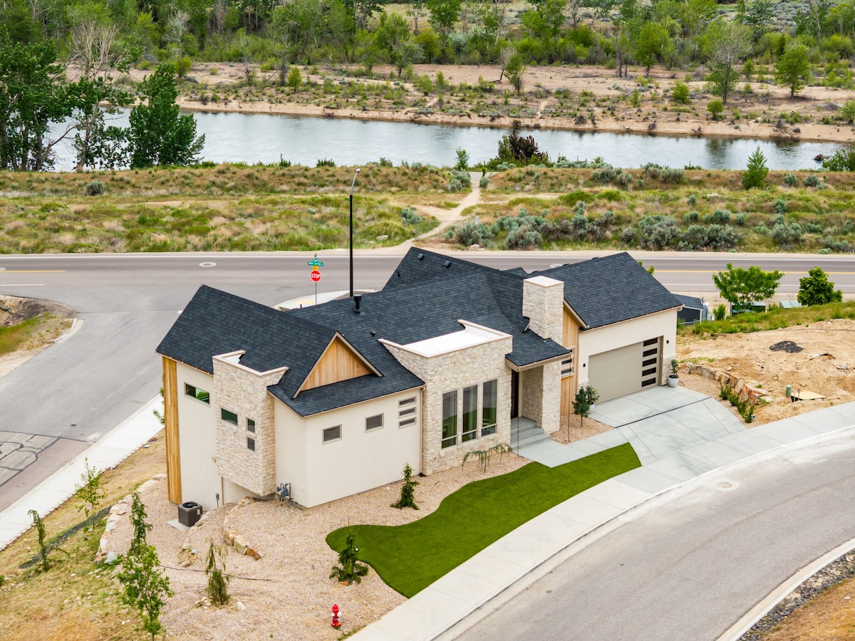 Maison de luxe à flanc de colline avec vue sur la vallée - Airbnb