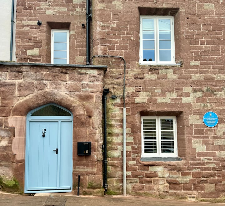 Sophisticated Riverside Home For 6 In Ross-on-wye - Ross-on-Wye