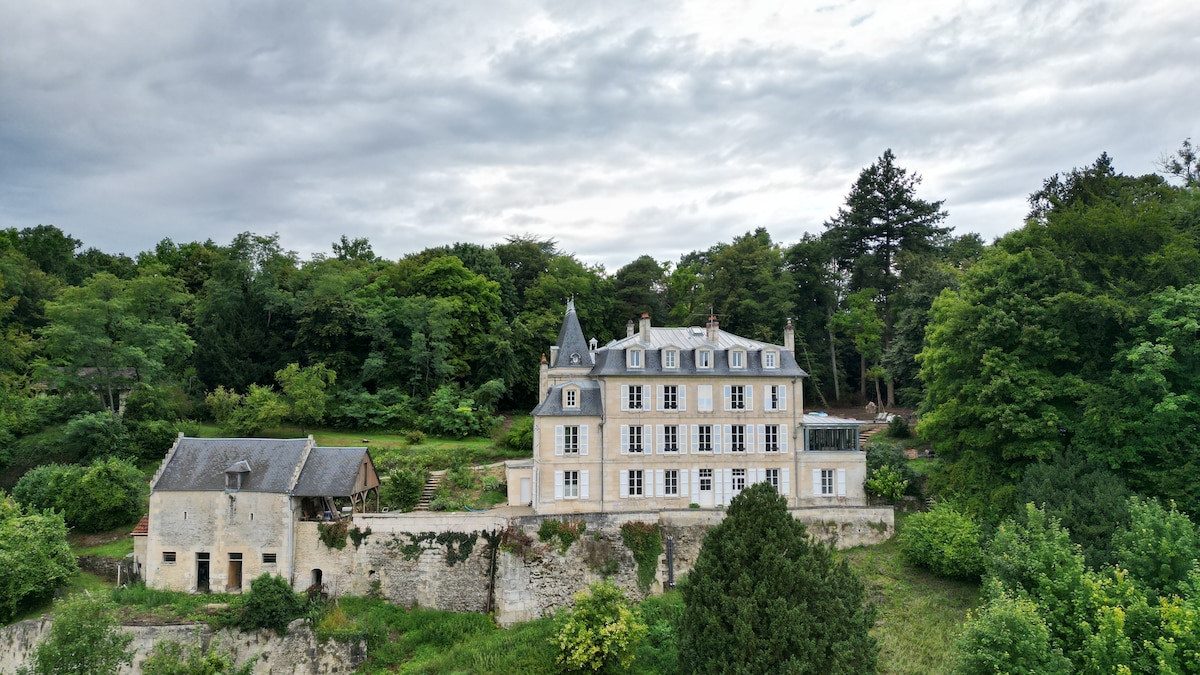 Château de la Follie - Gîte du Berne - Châteaux à louer à Pierrefonds ...