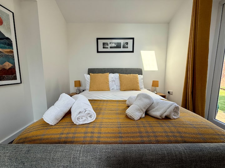 Monthly Stays| 5 Bed| 3 Bath| Parking| Wifi. - Loughborough