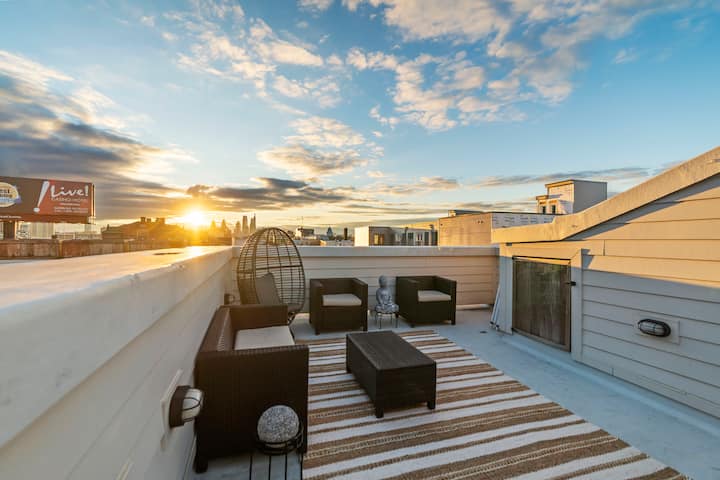 Xxl Home In Fishtown Roofdeck 2 Car Gated Parking - Philadelphia, PA