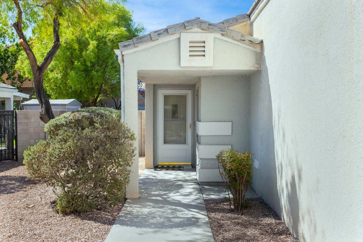 5bd Spacious Backyard, Arcades, Pool, Spa, Golf - Las Vegas