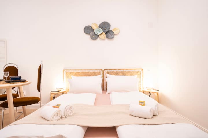 Cabana I New I Ac I Wifi - Sun - Budapest