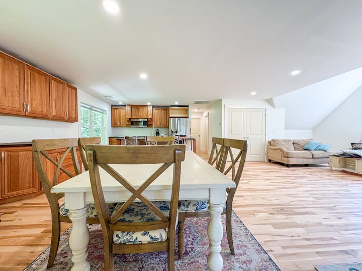 New-queen Beds-in-unit Laundry-quiet Neighborhood - Litchfield, NH