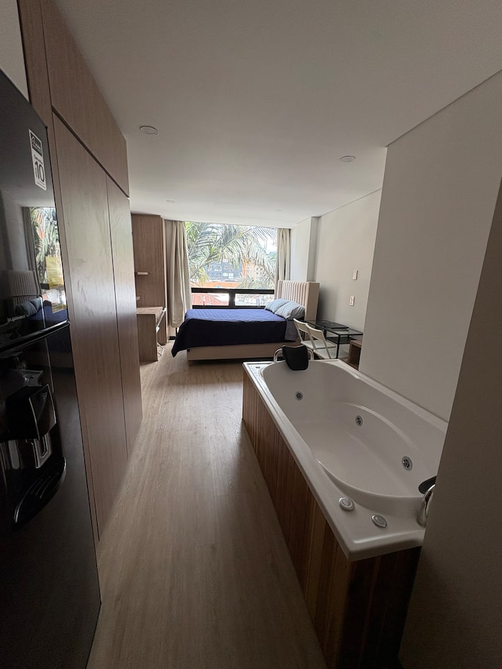 Apto De Lujo Con Jacuzzi Y Edificio Clubhouse - Bogotá