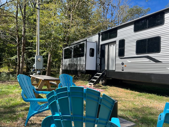 Sydney’s Spring Villa - Cosby, TN