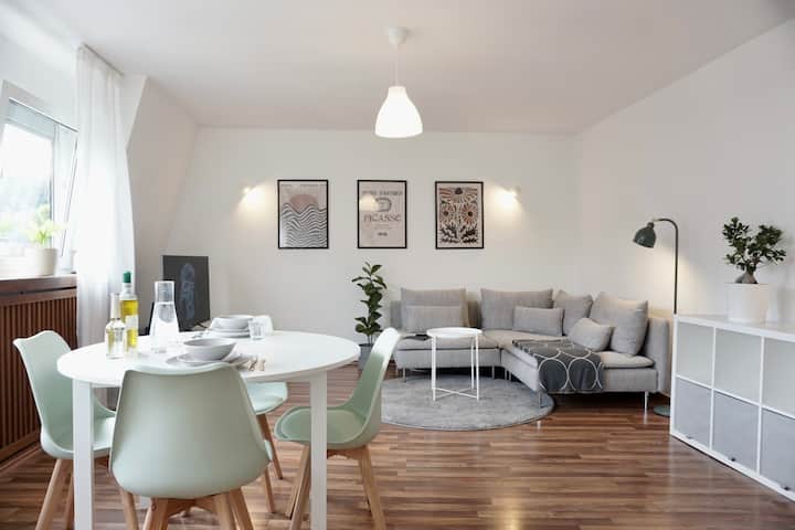 New | Cozy Apartment With Balcony | Near The River - Koblenz