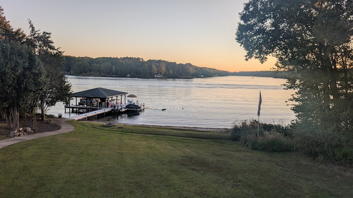 Where Every Sunset Feels Like Home - Waterfront! - Lake Anna, VA