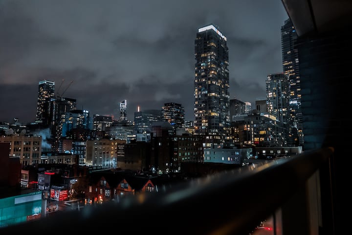 Cozy Central Condo In Downtown Toronto - 토론토