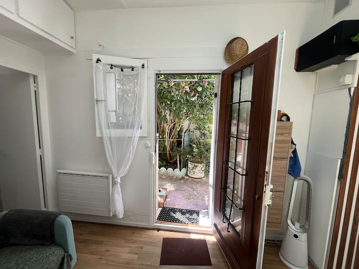 Ma Maison Atypique Pour Séjour Paisible Et Cosy - Pantin