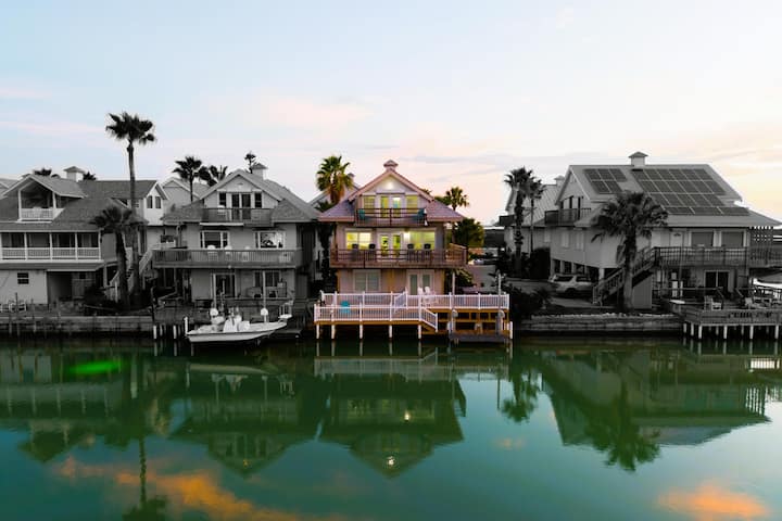 #1 Waterfront Views, Dock-fish-pool-spa-golf - Port Isabel, TX