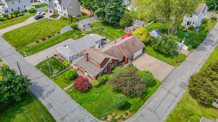 Family Beach Retreat - Old Saybrook, CT