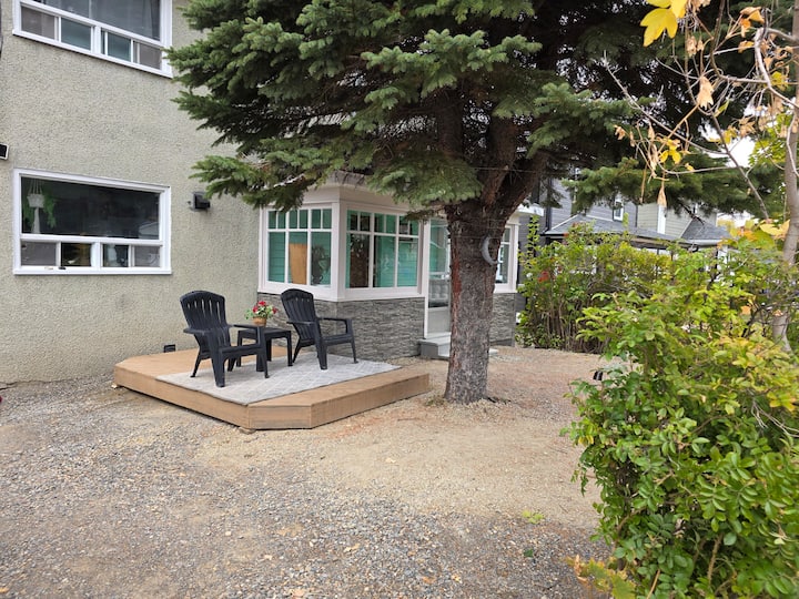 Cozy 2-bedroom Unit In House Heart Of Campbellton - Campbellton