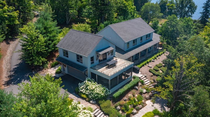 Hidden Valley Lakefront, Huntsville | Hot Tub - Huntsville