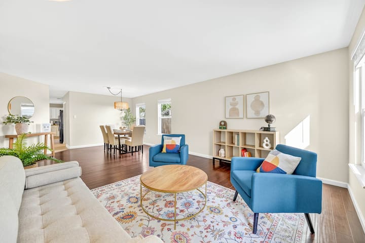 Roadmap Lodging: Lux Retreat At Lothbury - Fishers, IN