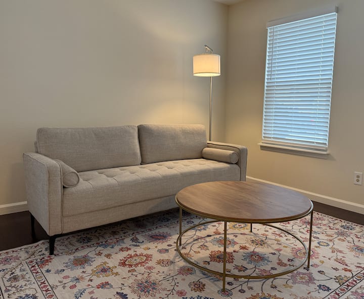 Roadmap Lodging: Lux Retreat At Lothbury - Fishers, IN