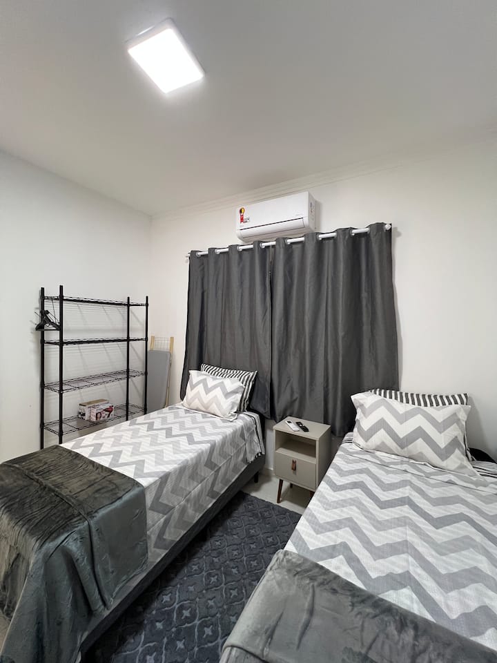 Casa Funcional Confortável C/ Ar, Em Condomínio - Sorocaba