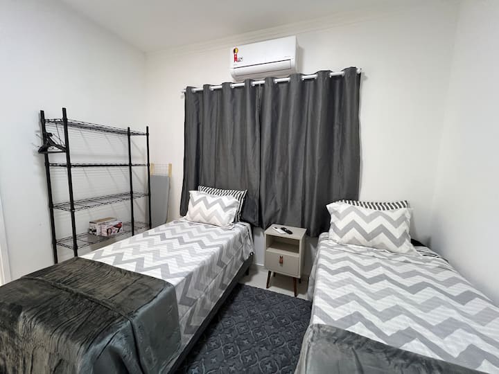 Mini Casa Confortável C/ Ar Em Condomínio - Sorocaba