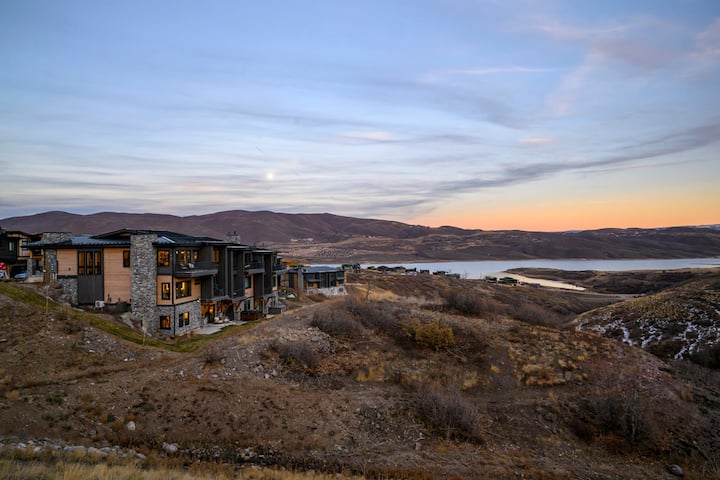Luxury Mountain Retreat With Stunning Views - Park City, UT