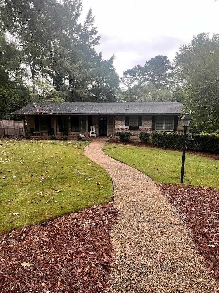 Great House Near Uga Campus And Downtown Athens - Athens, GA
