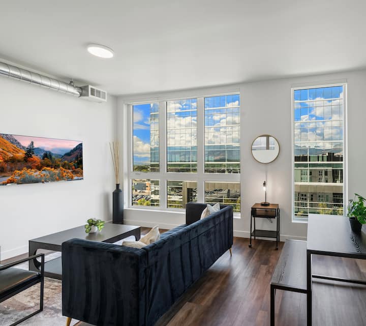 Premium Slc Top Floor Views! \Pool\gym\freeparking - Salt Lake City, UT