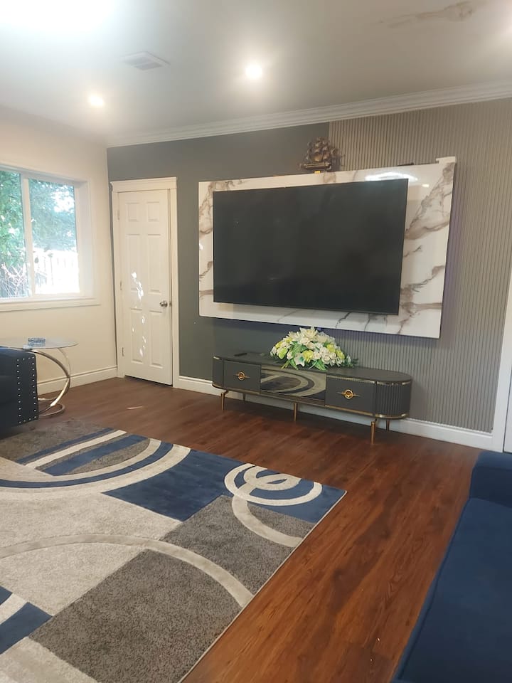 Fully House Furniture - Oakville