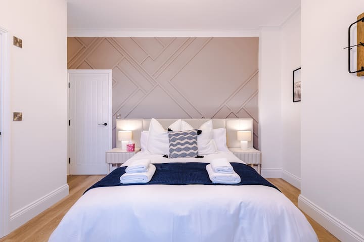 Luxury 3-bed Apartment | York Centre | Sleeps 6 - York, UK