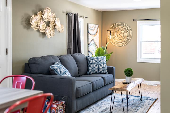Polished And Contemporary - Bangor, ME
