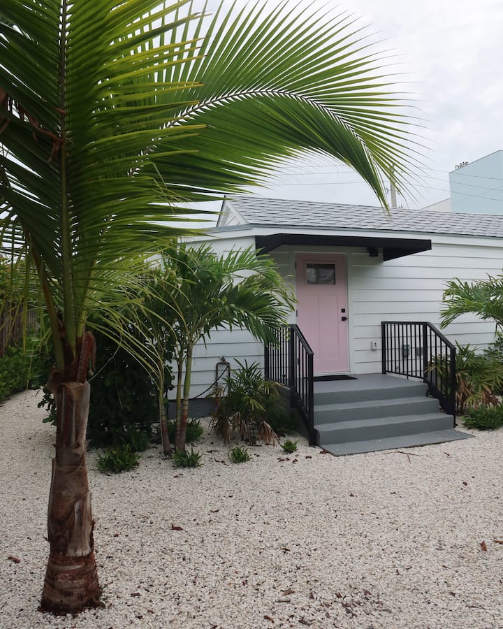 Delray Cozy Cottage 127 - Delray Beach, FL