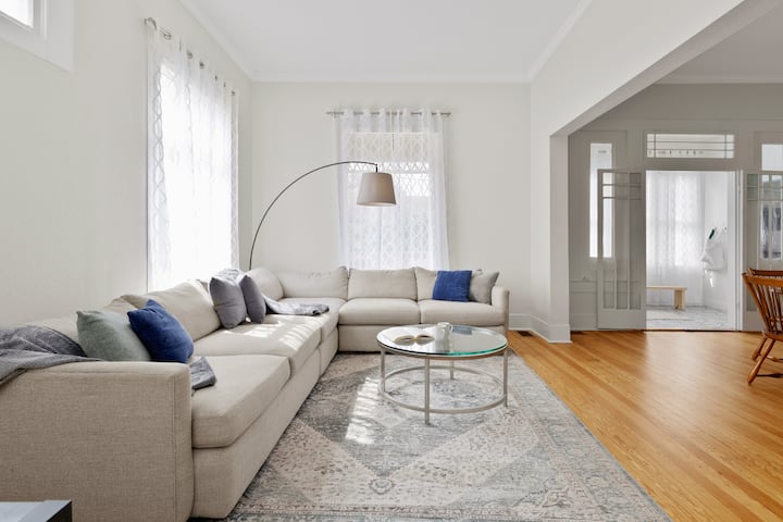 Historic~romantic~cozy Home Sleeps 2! - Seguin