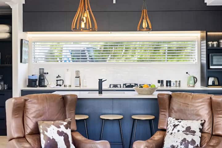 Black Ridge 2 Bedroom Country Retreat In Auckland - Waiwera