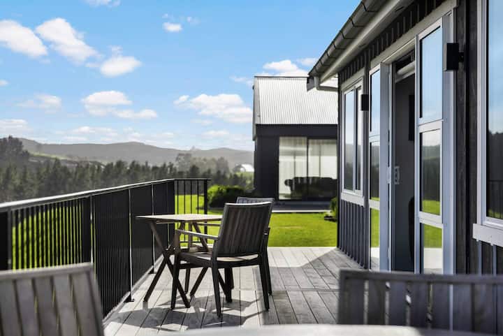 Black Ridge 2 Bedroom Country Retreat In Auckland - Waiwera