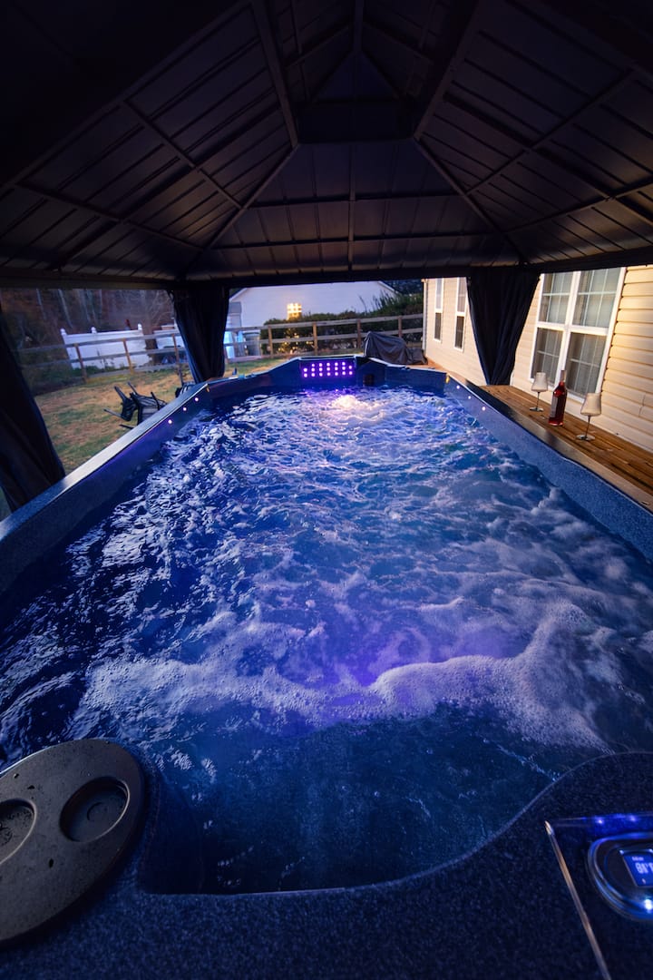 King+ Family Or Couples+swim Hot Tub+fire Pit+ Lnm - Zootastic Park, Troutman