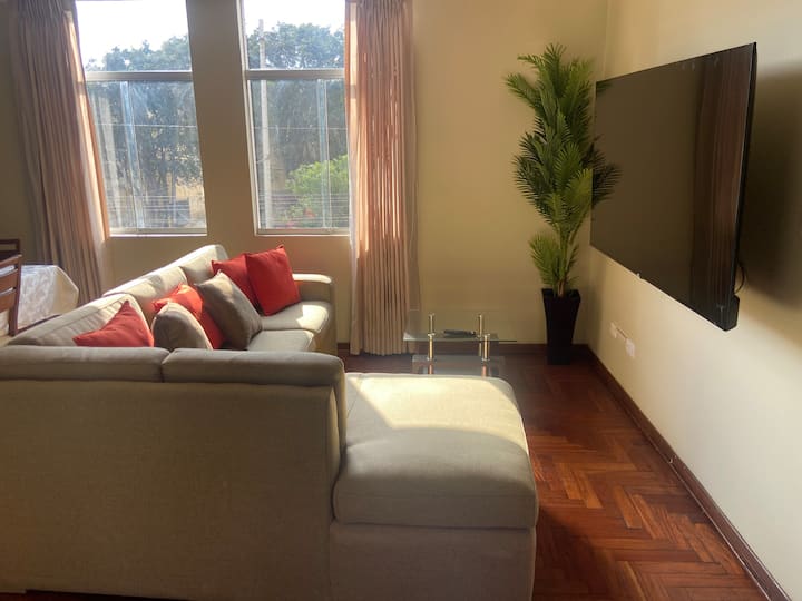 Apartamento De 3 Habitaciones - Trujillo, Perú