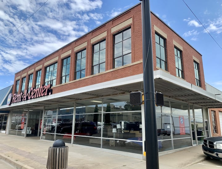 107 Lofts Downtown Retreat - Ada, OK