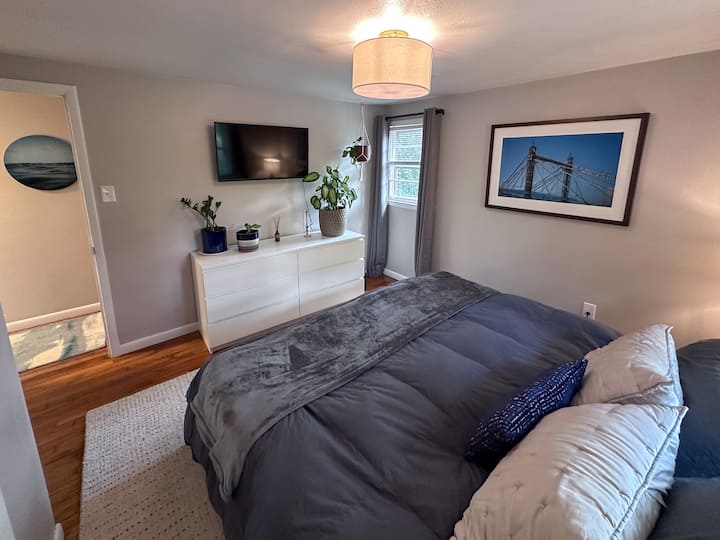 Hillcrest Hideaway
<10 Min From Downtown Asheville - Weaverville, NC