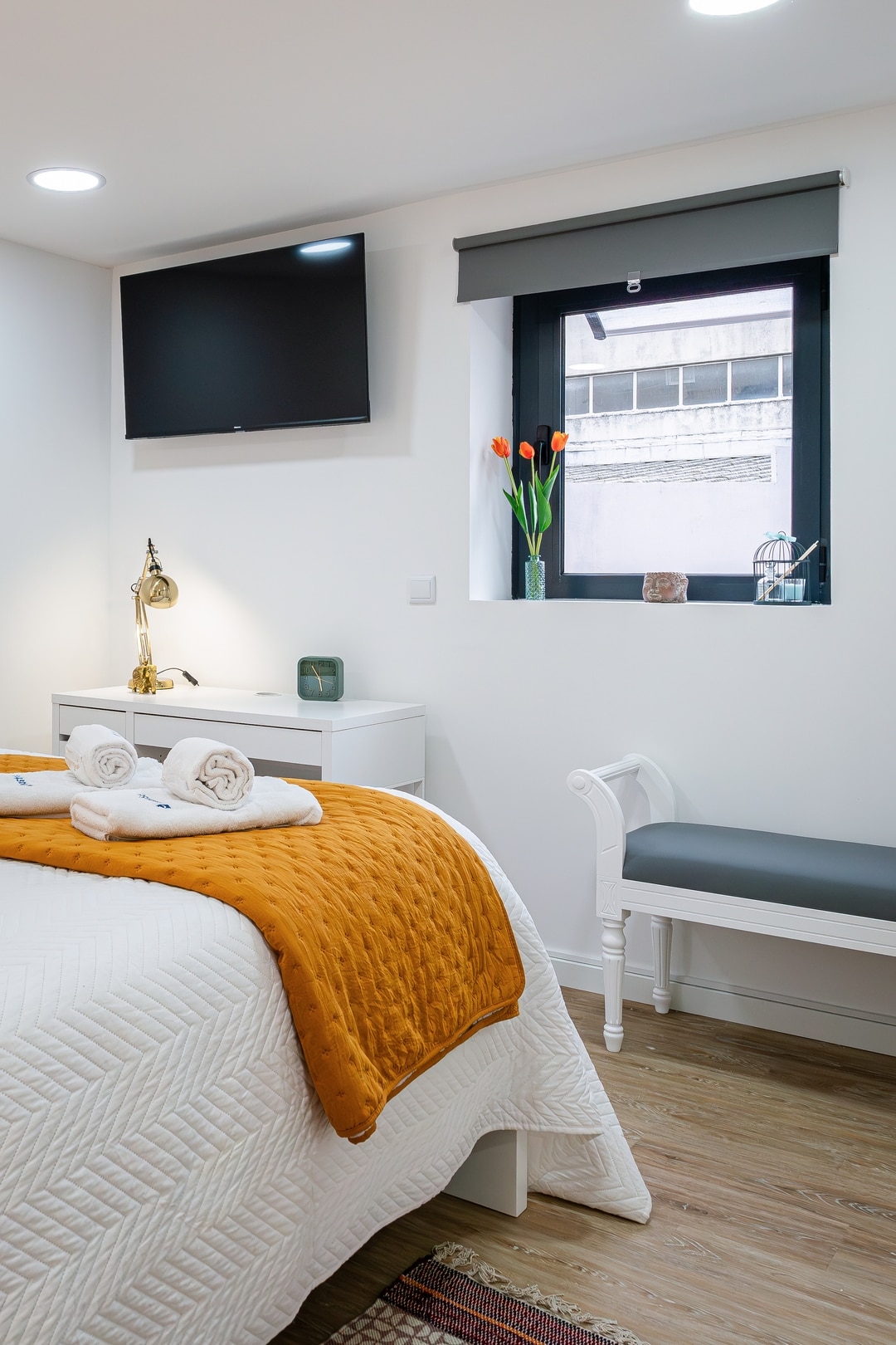 DesKanzo Guesthouse Silva Brinco - Apartment C - Apartments for Rent in ...