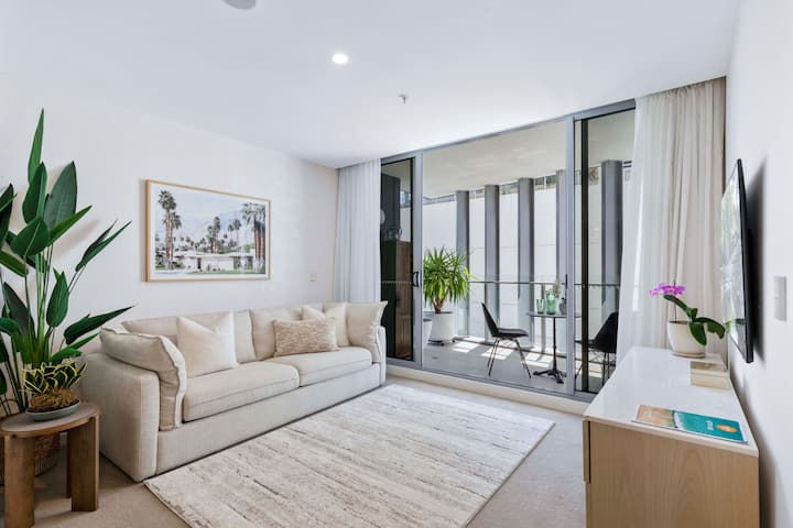 Poolside At 28 Luxe Newstead Apt Work-relax-play - Newstead