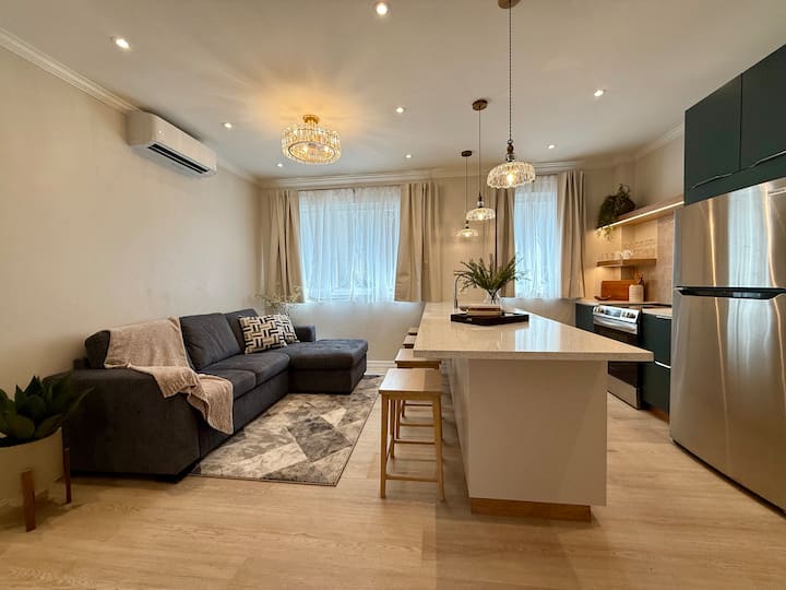 Entire Boutique Home | 6 Br Sleeps 20 | Savannah - Port of Spain