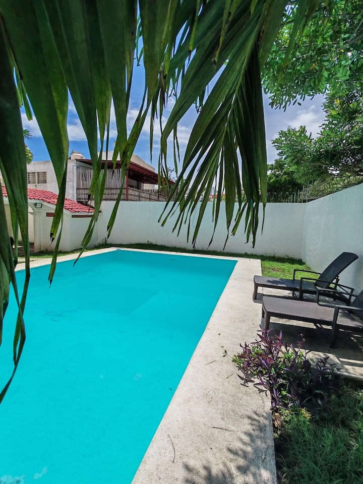 Casa Tropical Con Alberca Privada Y Asador - Cancún