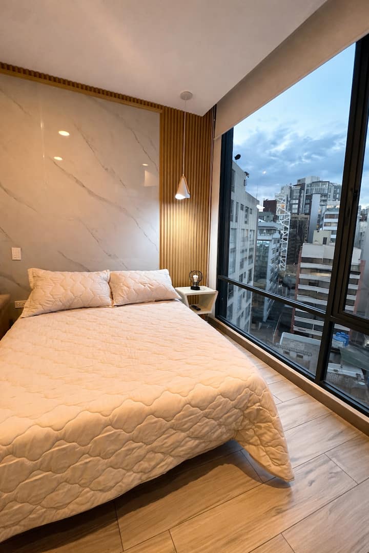 Suite In La Carolina Incluye Parqueo - Quito