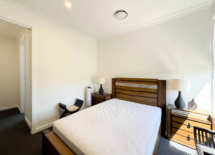 Modern Duplex In Parkes' Premium Estate - 帕克斯