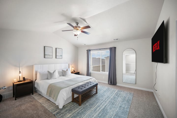 Charming Family Stay W Arcade Theatre, Ski Haven! - South Jordan, UT