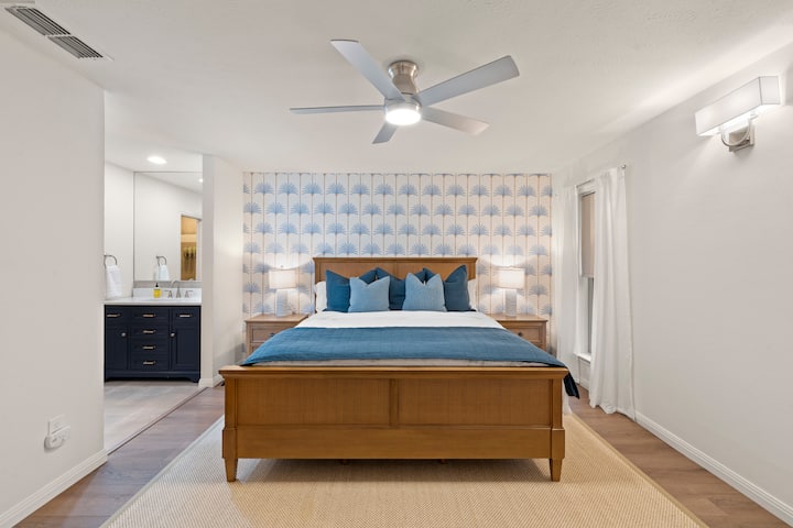 Family & Pet Friendly! Great Yard! Walk To Dinner! - The Colony, TX