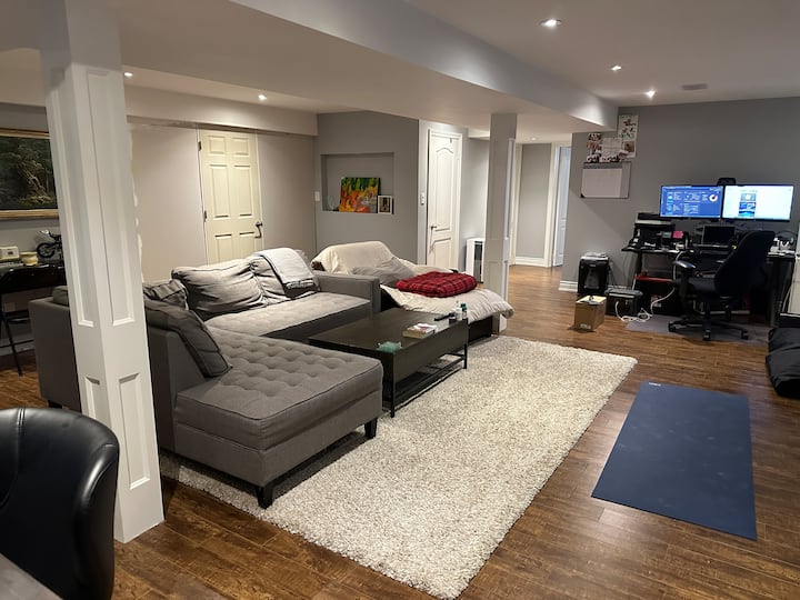 Cozy Basement Suite - Close To Mount Pleasant Go - 브램턴